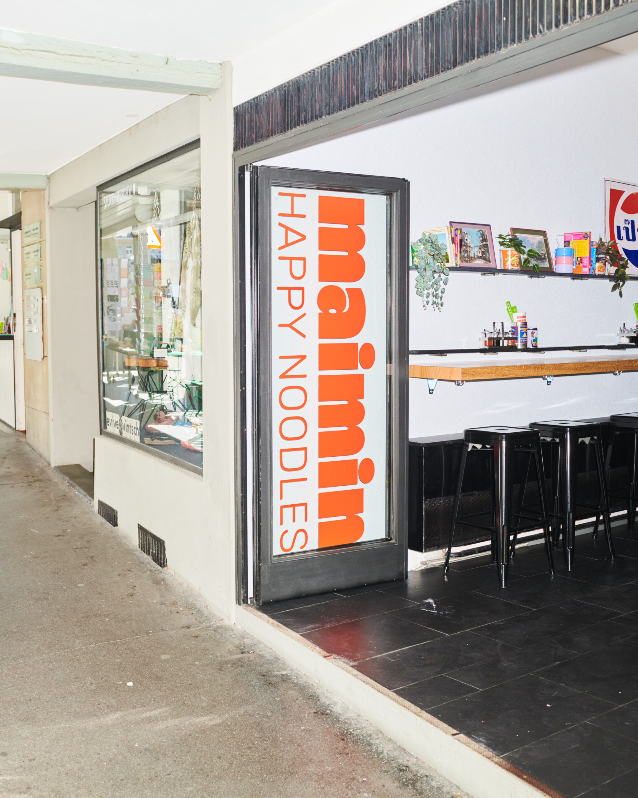 maimin – happiest noodles in town